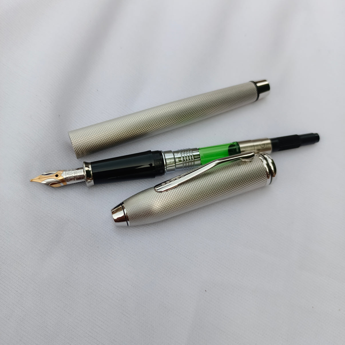 Cross Special Edition Brushed Platinum Plated Fountain Pen 18K Gold ni ...